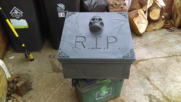 Halloween Prop Builder Raises Funds for UK Charity – AtmosFX Digital ...