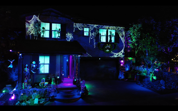 AtmosFAN Shows the Power of 12,000-lumen Projector – AtmosFX Digital ...